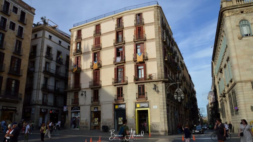 The Best Girls' Getaway to Barcelona: A 4-Days Itinerary